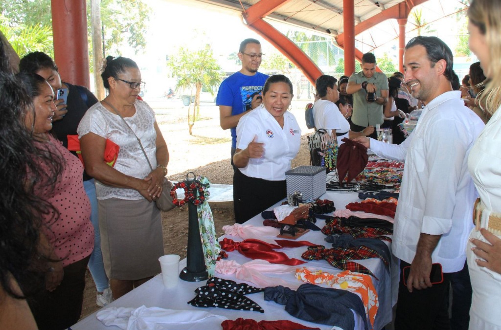 Suma gobierno de BJ 8 mil 115 cancunenses beneficiados por medio de brigadas - Grupo Pirámide